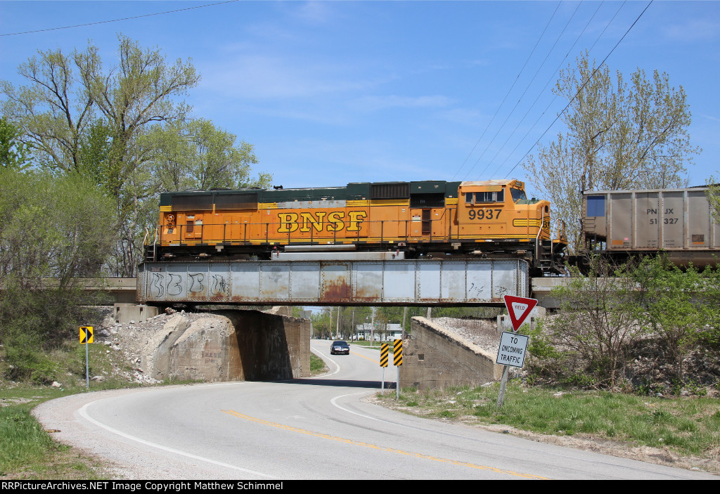 BNSF 9937 - DPU